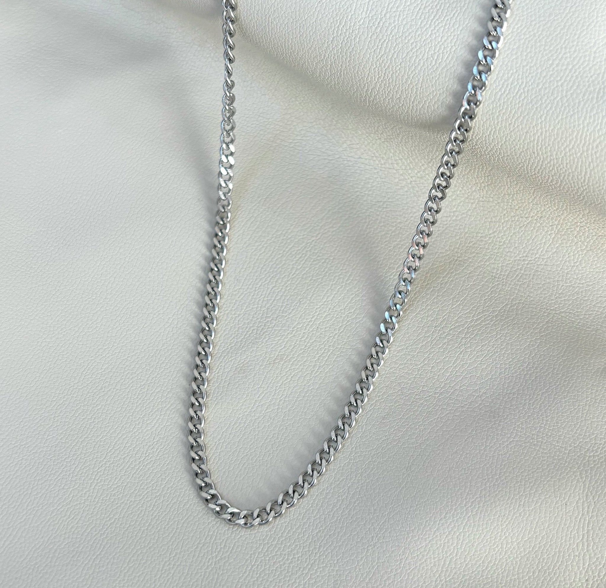 THIN SILVER CURB CHAIN NECKLACE - SAMPLE