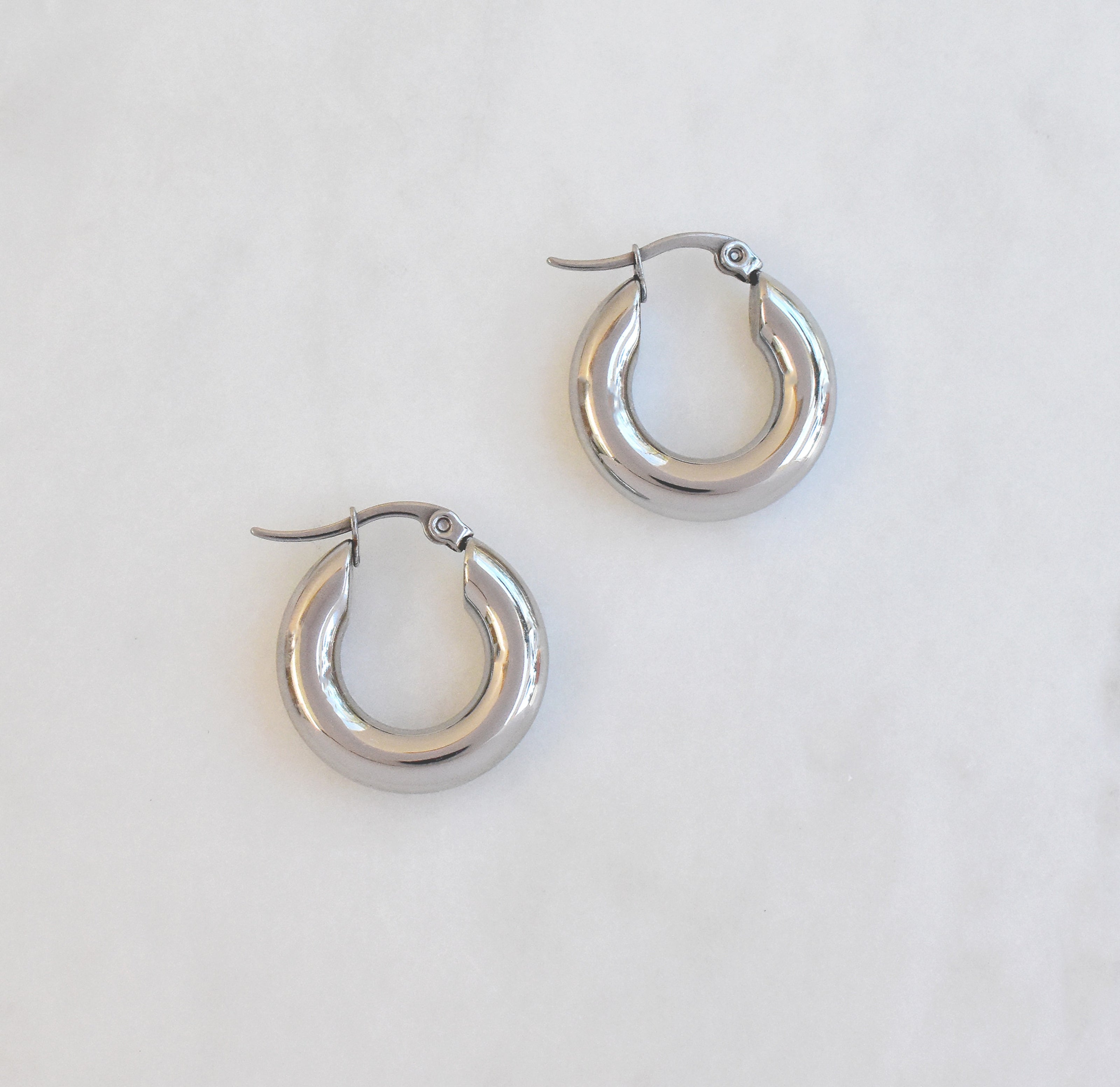 Lucy Silver Chunky Hoop Earrings Sample - Waterproof Jewelry Tarnish Free