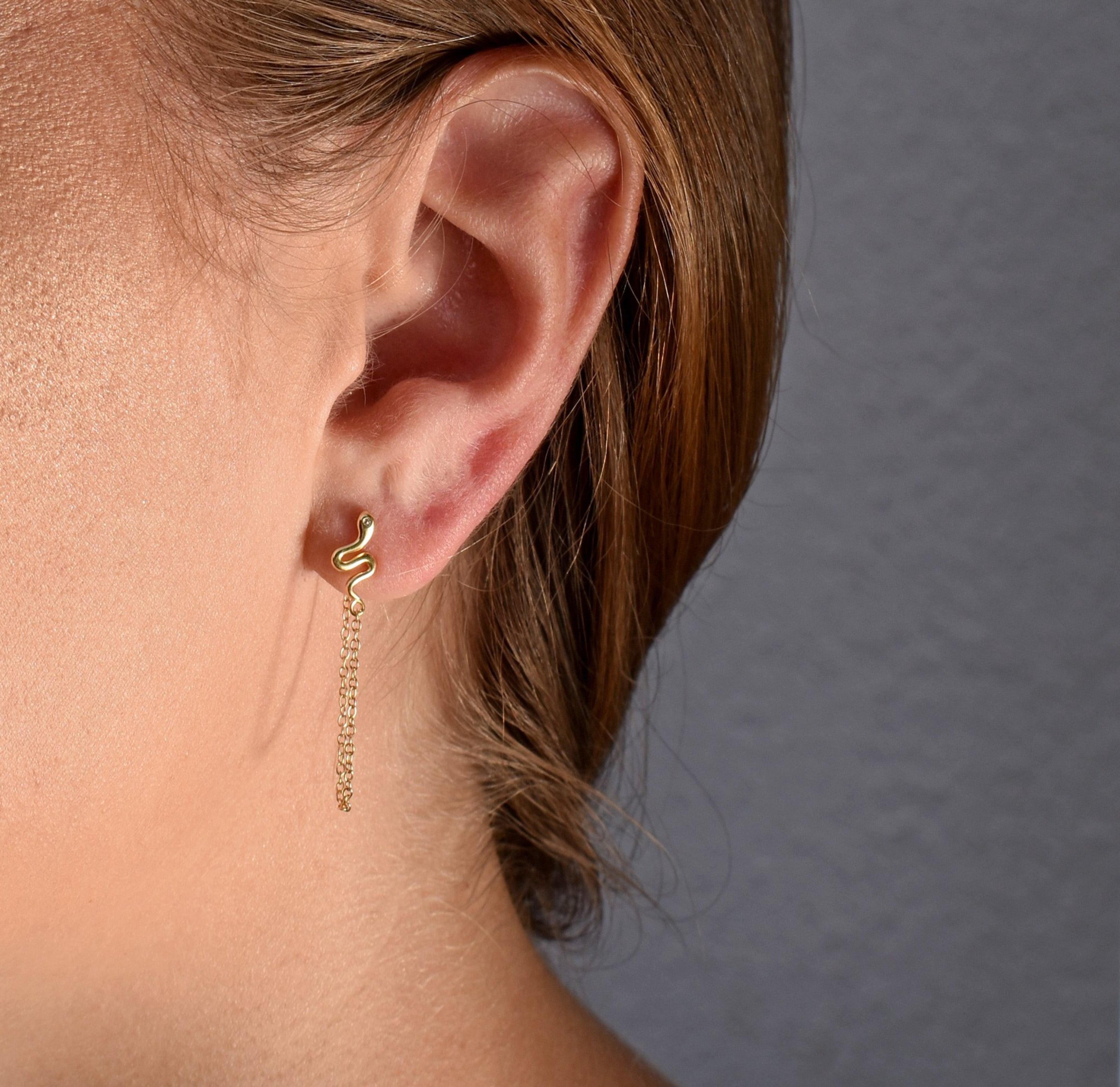 SOLANGE GOLD DAINTY SNAKE CHAIN EARRING